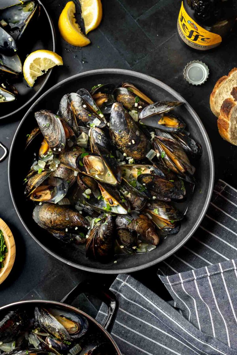 Beer Steamed Mussels (Moules Marinieres) - Simply Whisked